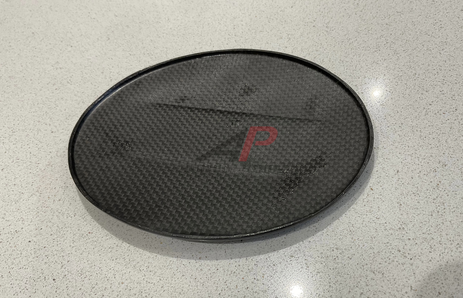 R8 CARBON FUEL CAP - AUDI R8 GEN 2 DRY CARBON FIBRE FUEL COVER ...