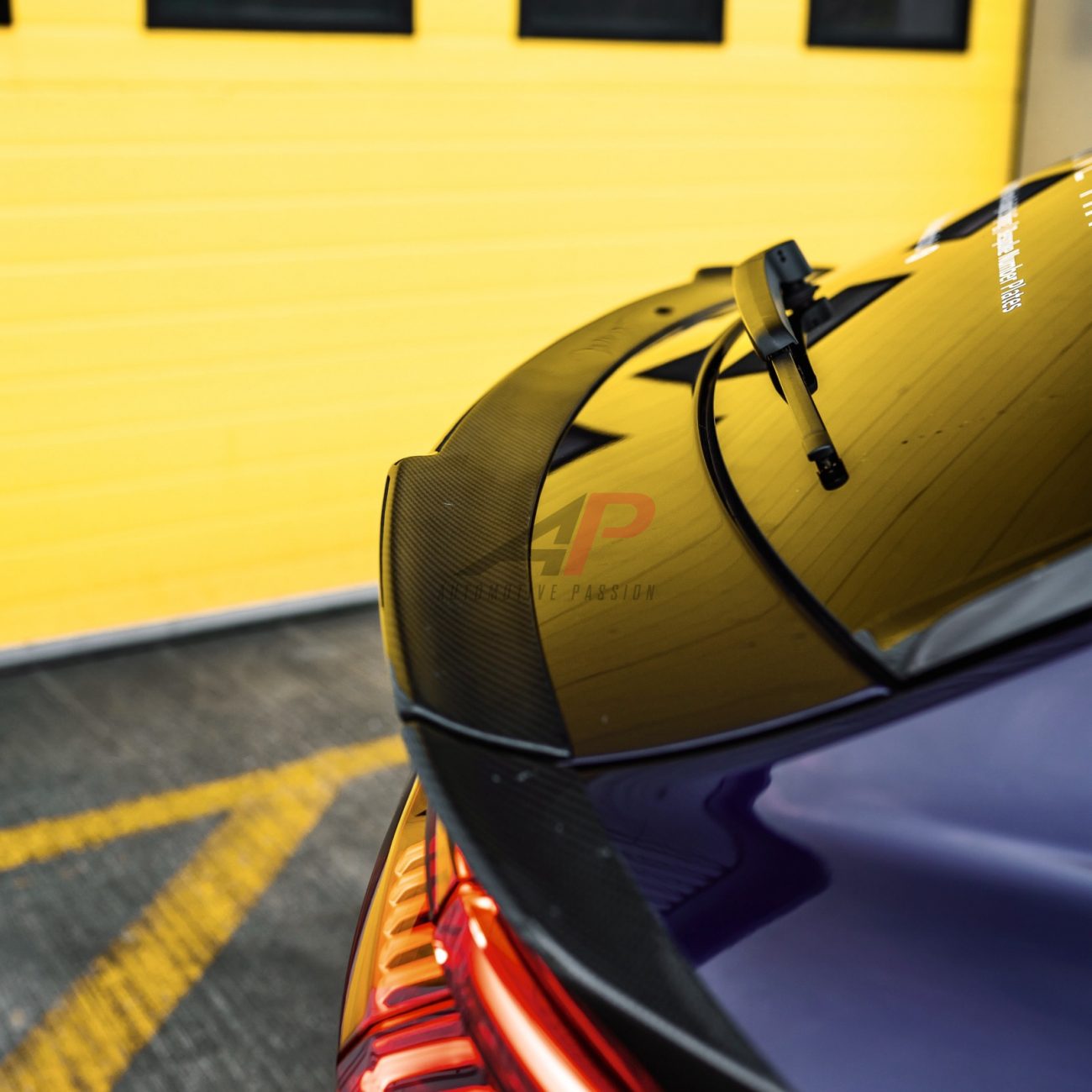 AUDI RSQ8 CARBON CENTRE REAR BOOT SPOILER - Automotive Passion